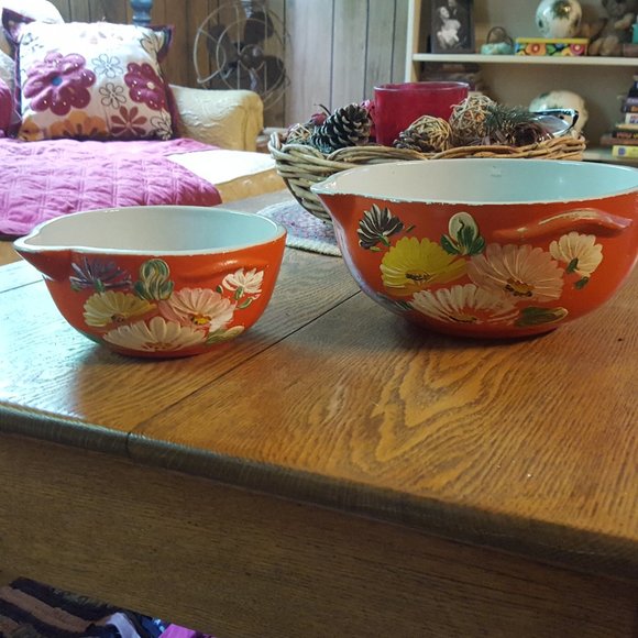 Ransburg | Kitchen | 2 Vtg Handpainted Ransburg Pottery Batter Bowls ...